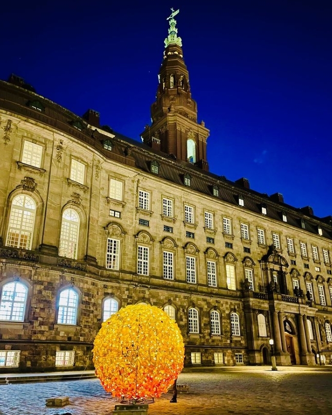 Services - Ladestandere til boligforeninger og erhverv